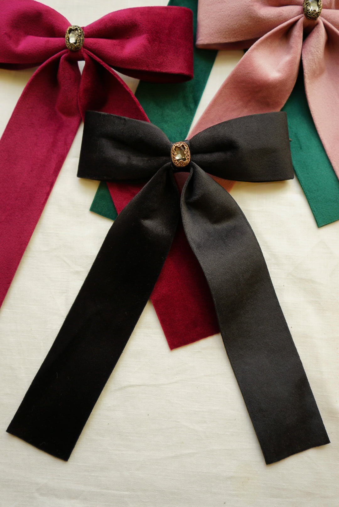 Handmade Eloise Bow Hairclips – Helen Studio